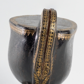 Case for jasper helmet-shaped ewer - The Collection - Museo Nacional ...