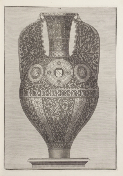 Jarrón de la Alhambra con el escudo nazarí de banda - Colección - Museo ...